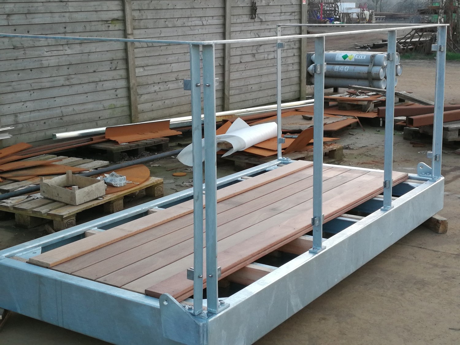 Stål-altan i Esbjerg og Kolding | Altanløsninger i Rødding | Ring i dag!